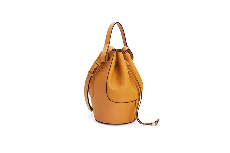 Loewe Balloon Bag 推出全新 2020 秋冬配色！ - POPBEE