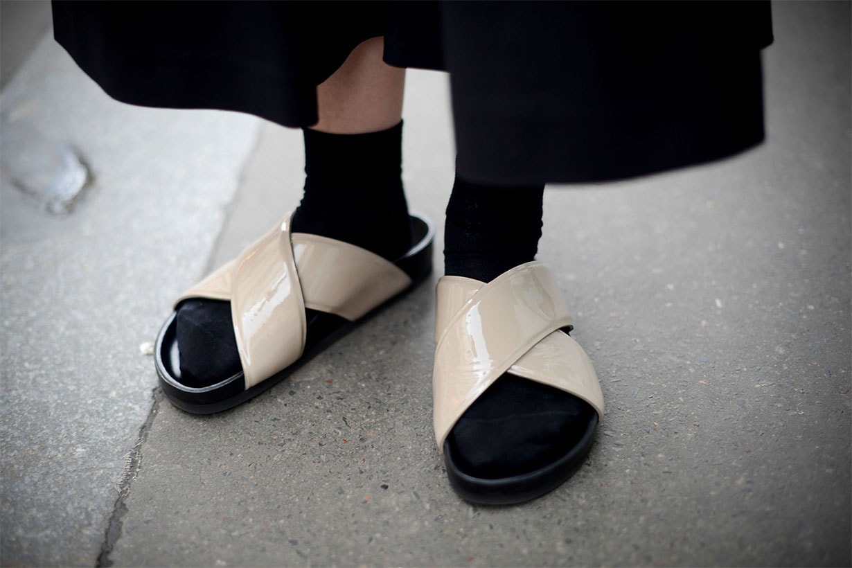 對 Phoebe Philo 的愛何時萌芽？Old Céline 時代的 10 個經典單品！ - POPBEE