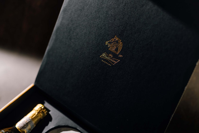 Budweiser Supreme 推出金馬 58 聯名禮盒，致敬電影人的魔幻時刻！ - POPBEE