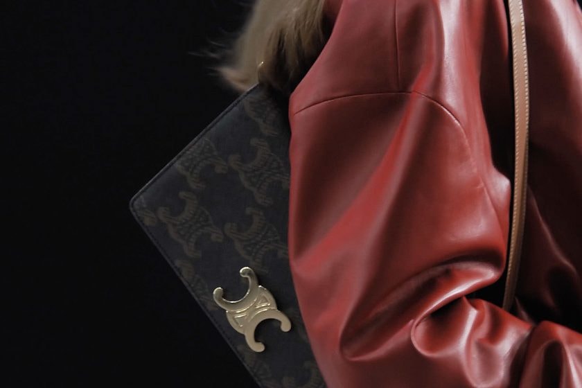 Trapeze Triomphe 勾起 Old Céline 粉的回憶，極簡俐落的新詮釋！ - POPBEE