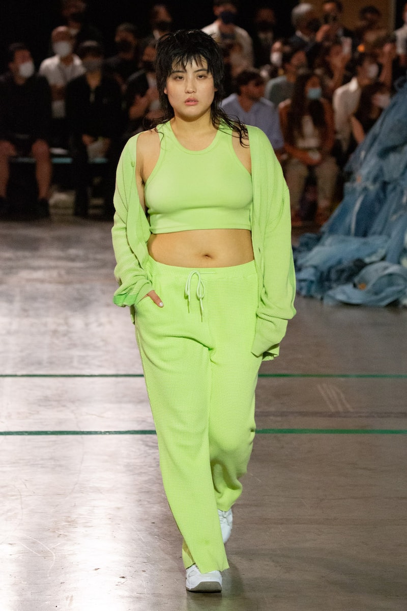 洗版東京時裝週的秀：BASICKS 用廢棄衣料，把你的日常單品變得更時髦一點 - POPBEE