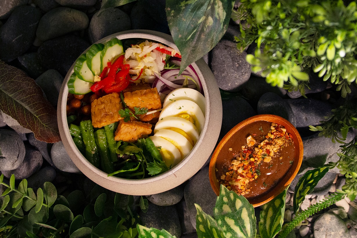 「嚐」到濃厚燕麥奶：OATSIDE x 小小樹食，限定南洋蔬食有多美味？ - POPBEE