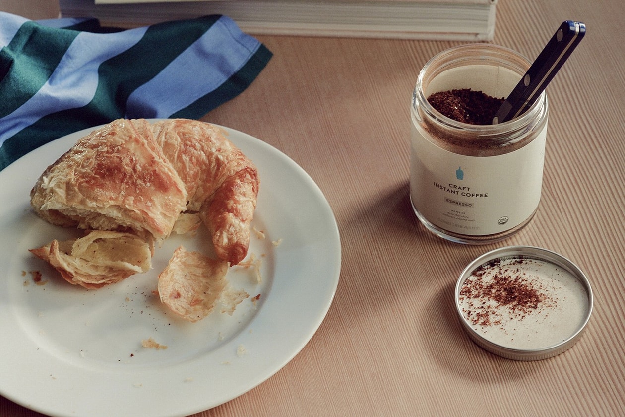 Blue Bottle Coffee 新推出「即溶咖啡」，在家泡出超好喝冰拿鐵！ - POPBEE