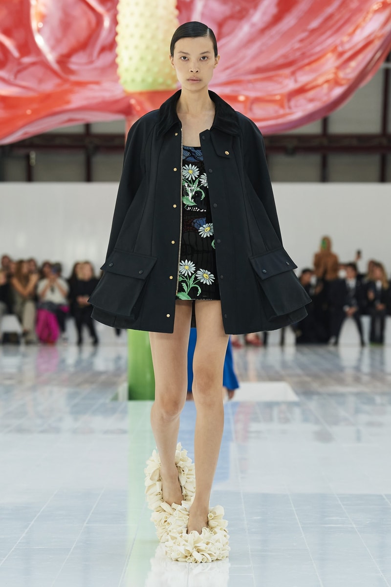 PFW：被預測接下來將會賣翻，LOEWE 春夏大秀初見面 Paseo 水餃包！ - POPBEE