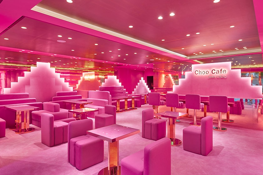 首爾粉色新地標：Jimmy Choo 首間咖啡店「Choo Café」在韓國登場！ - POPBEE