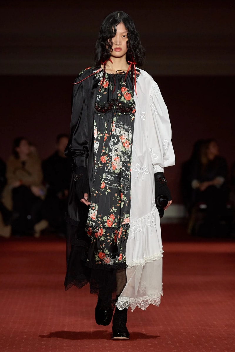 LFW：Simone Rocha 愛爾蘭古老巫術與神話魅力，為什麼要在公主袖裡塞滿了稻草？ - POPBEE