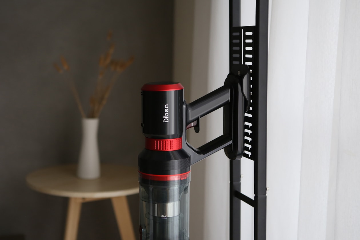 3 個日韓女生超愛高顏值小家電：究竟這一台銷售破百萬的吸塵器有多厲害？ - POPBEE