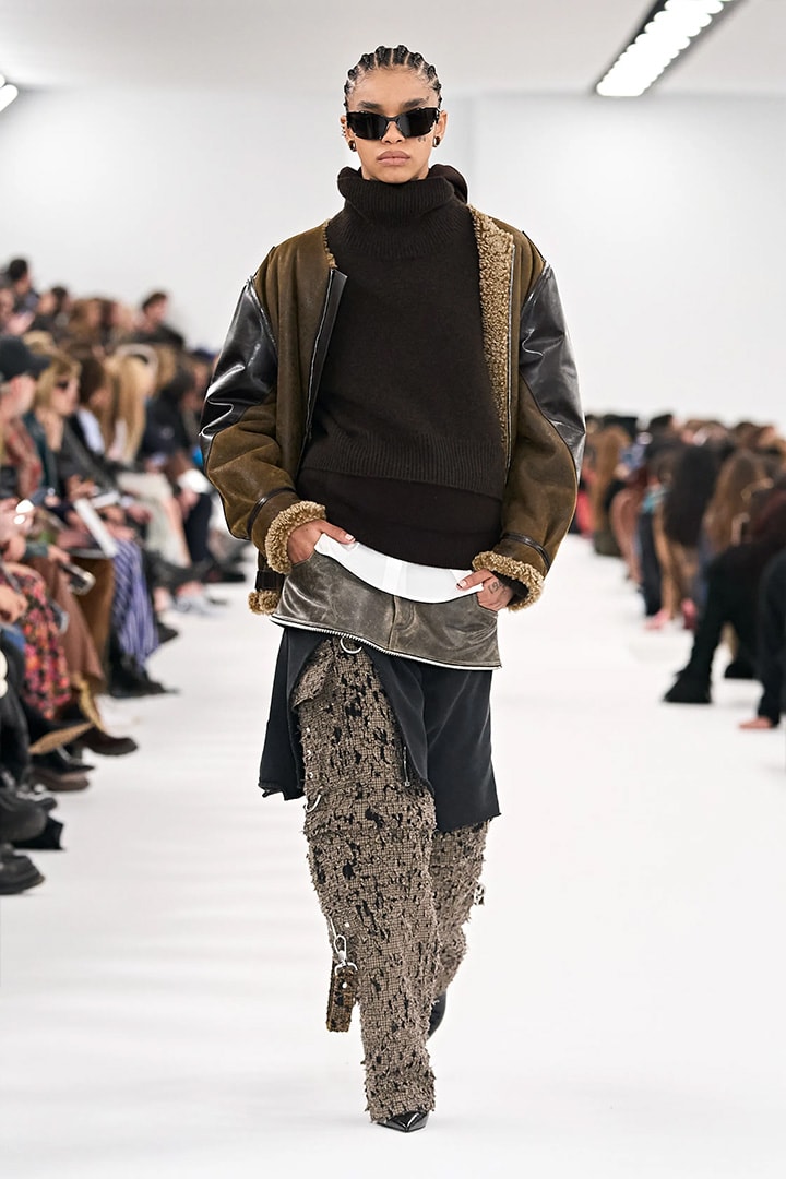 PFW：Givenchy 擋不住的神秘氣息，為你帶來街頭與優雅結合的雙重盛宴！ - POPBEE