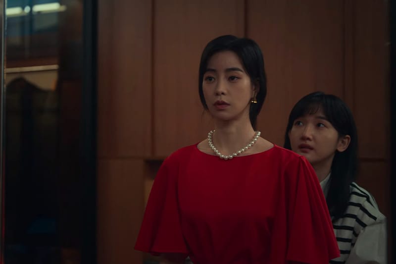 觀眾沒有想像般討厭她！朴涎鎮在《黑暗榮耀》中穿過的單品，都通通 sold out！ - POPBEE