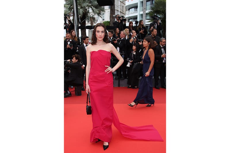 (持續更新) 盤點康城影展眾星造型：除了 Jennie、Rosé 外，你還喜歡哪一個造型？ - POPBEE