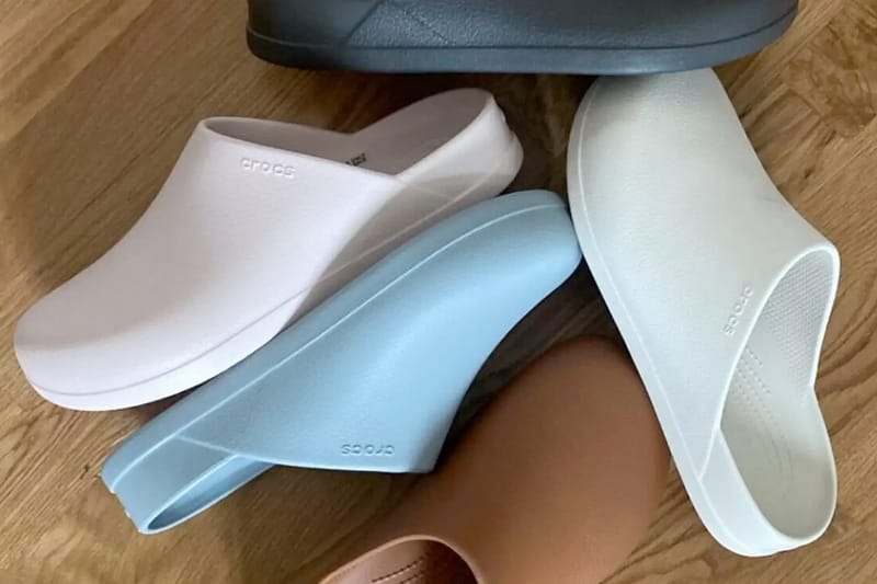 當 Crocs 沒有洞洞！Dylan Clog 涼鞋，極簡俐落時髦味++，差點認不出來！ - POPBEE