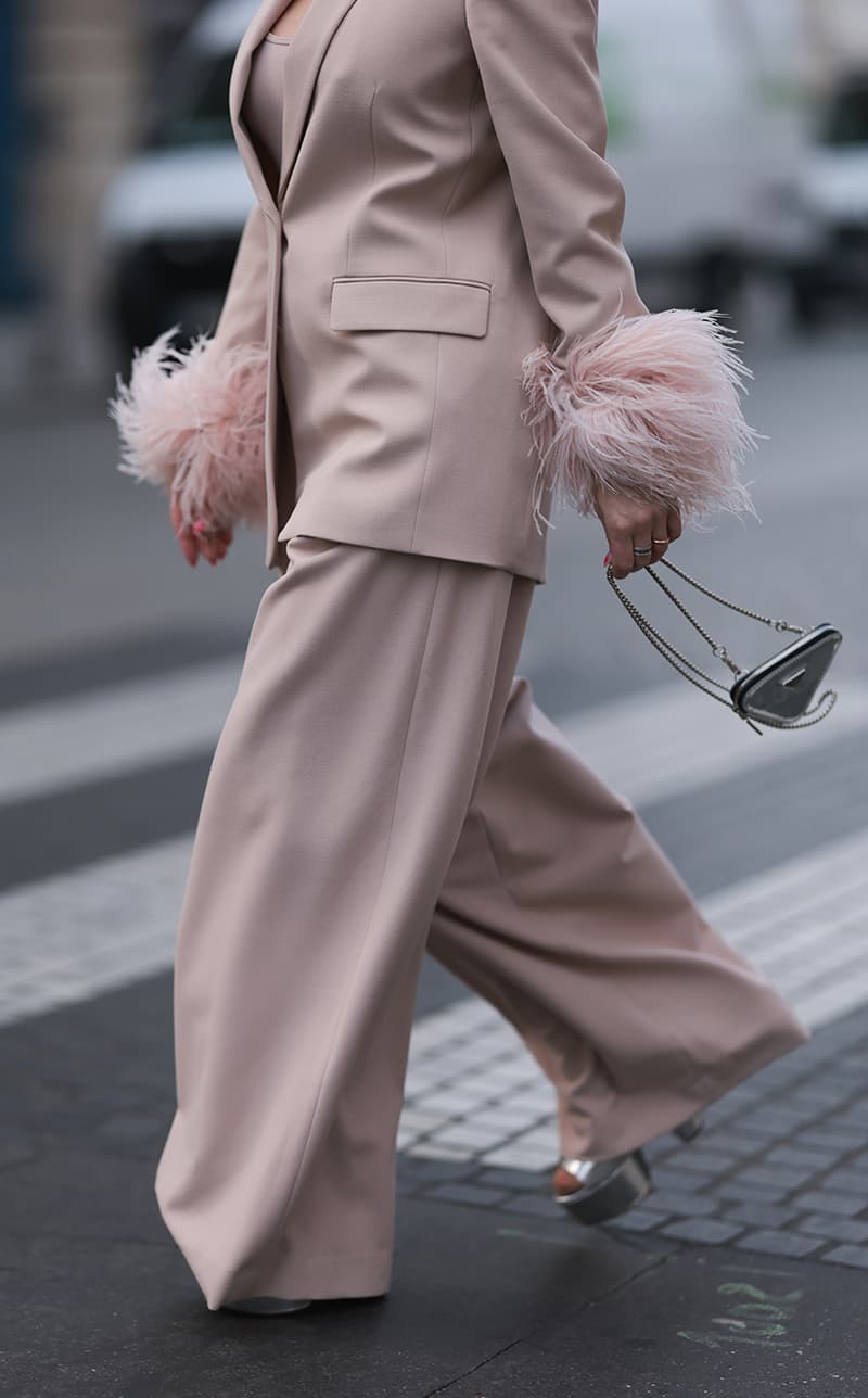 看《Barbie》該怎麼穿？Popbee 為你整理 20+ 時髦粉色街拍造型！ - POPBEE