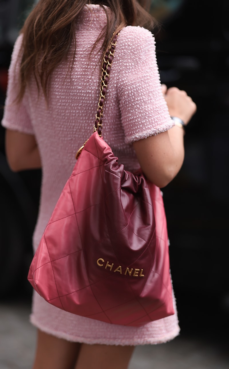 看《Barbie》該怎麼穿？Popbee 為你整理 20+ 時髦粉色街拍造型！ - POPBEE