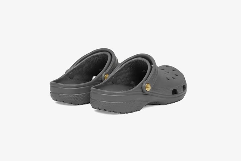 下一雙爆紅鞋款：開賣在即 JJJJound x Crocs 聯名 2 雙配色完整公開！ - POPBEE