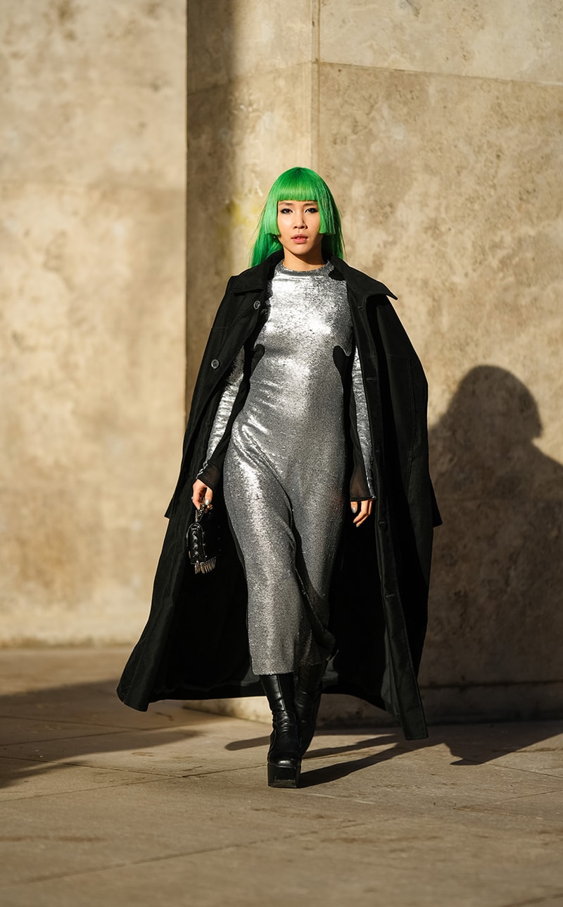 一覽巴黎時裝週 30+ 迷人街拍，偷師巴黎女生的時髦穿搭！ - POPBEE