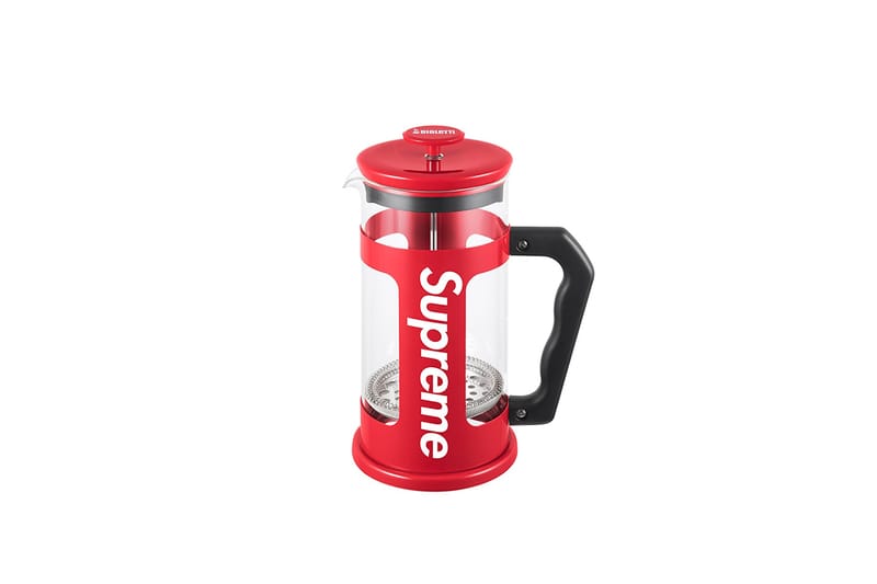 便利貼、七味粉、即可拍、遊戲機 ... 一起來看 Supreme 春夏又推出什麼怪奇聯名配件！ - POPBEE