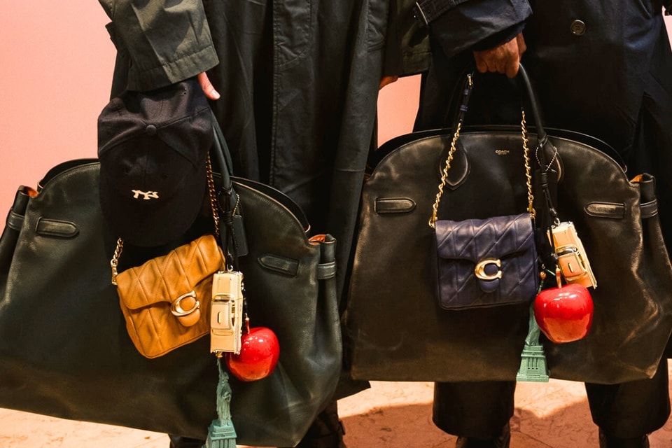 今年秋冬 IT Bag 就是它！Coach 推出加大版 Empire Carryall，上班逛街也好適合 - POPBEE