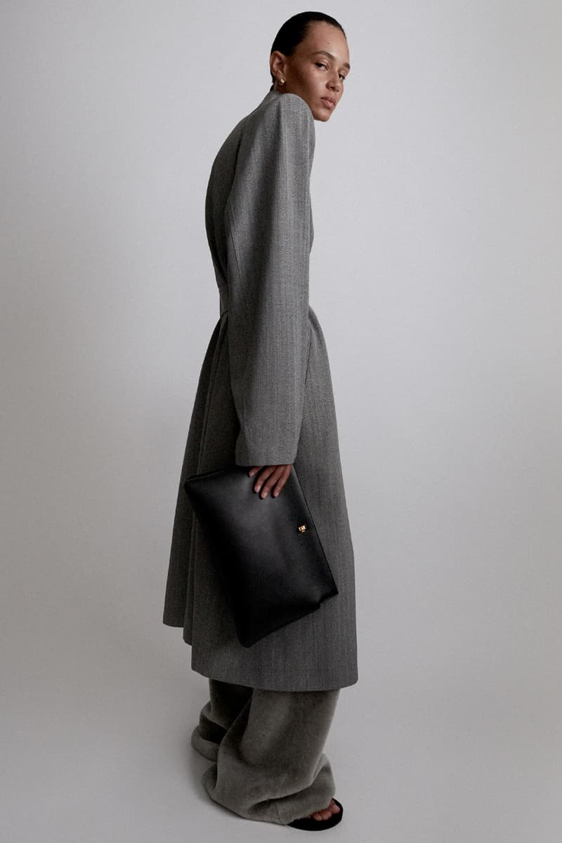 Phoebe Philo 全新系列「B」：總是懂女人愛的慵懶時髦，第一波才上架就開始斷碼！ - POPBEE