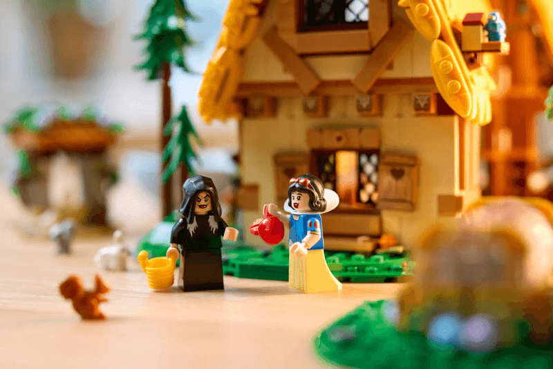 美女與野獸、迪士尼城堡、白雪公主小屋：滿滿細節的三款 LEGO，絕對是夢幻禮物！ - POPBEE