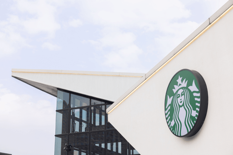 一秒來到歐洲童話小鎮：藏在花蓮的 Starbucks 夢幻店鋪，這間將在 6 月開幕！ - POPBEE