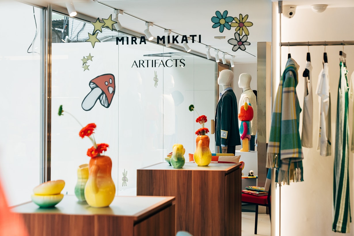 英國小眾 Mira Mikati 十週年快閃店：從襯衫、牛仔褲到聯名花瓶都 100% 可愛！ - POPBEE