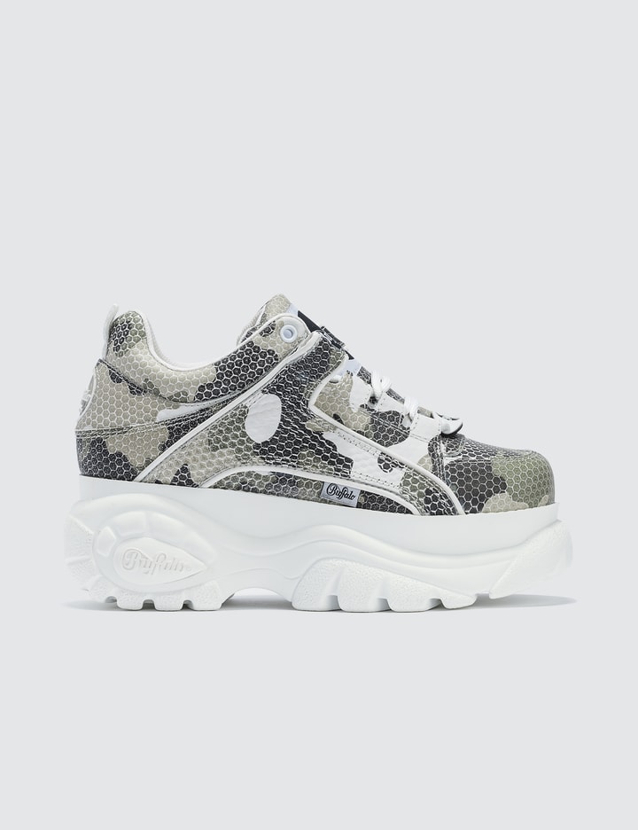 Buffalo London - Buffalo Classic White Low-Top Camouflage Platform ...