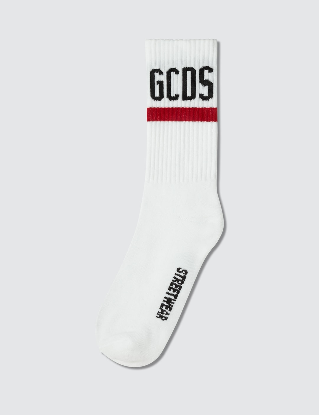 GCDS - CC Logo Socks | HBX - HYPEBEAST 為您搜羅全球潮流時尚品牌