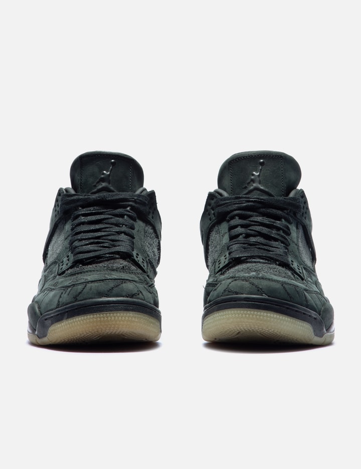 Jordan Brand - KAWS 4 | HBX - HYPEBEAST 為您搜羅全球潮流時尚品牌