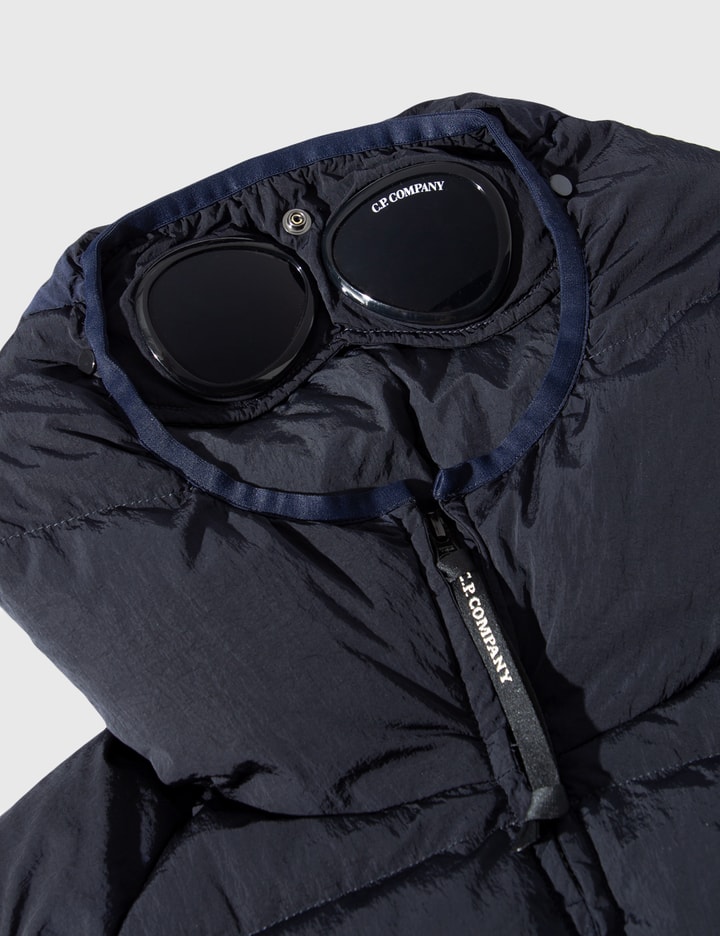 C.P. Company - Eco-Chrome R Hooded Down Goggle Jacket | HBX - HYPEBEAST 為您搜羅全球潮流時尚品牌
