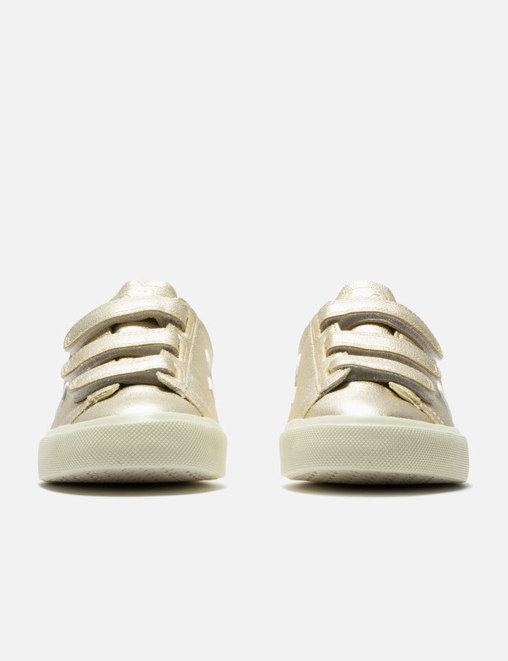 Veja Recife Suede - Suede low-top sneaker with V logo and eco materials ...