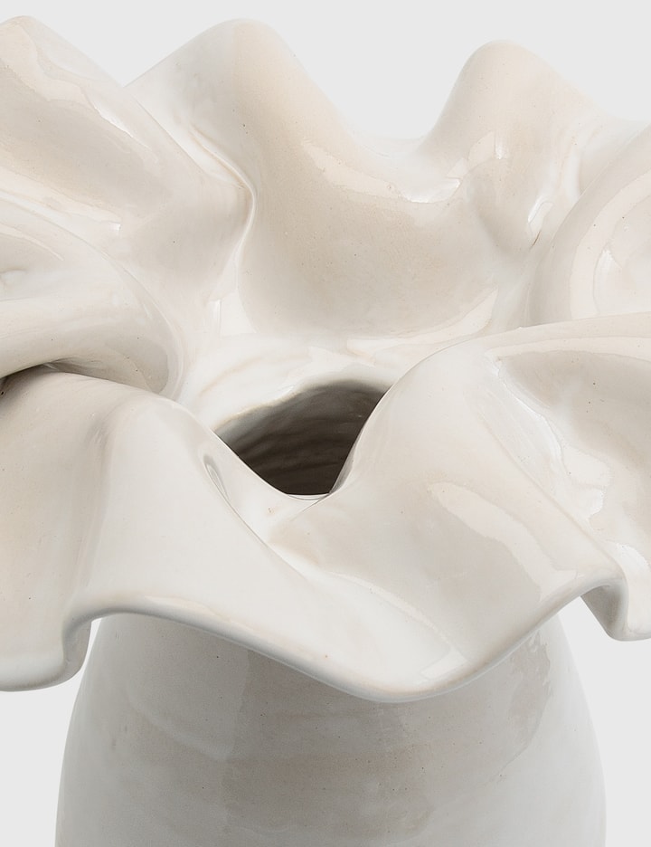 Jessica Sellinger - Wave Vase | HBX - Globally Curated Fashion and Lifestyle by Hypebeast