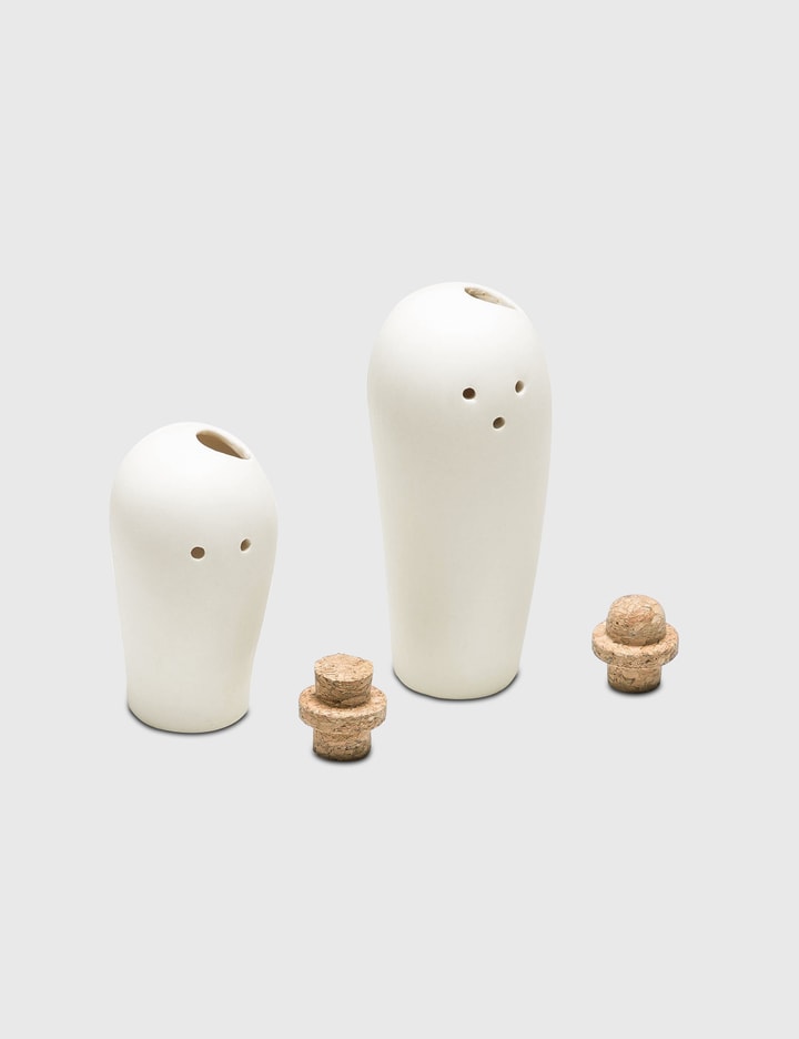 Fisura - Ghost Salt & Pepper Shaker | HBX