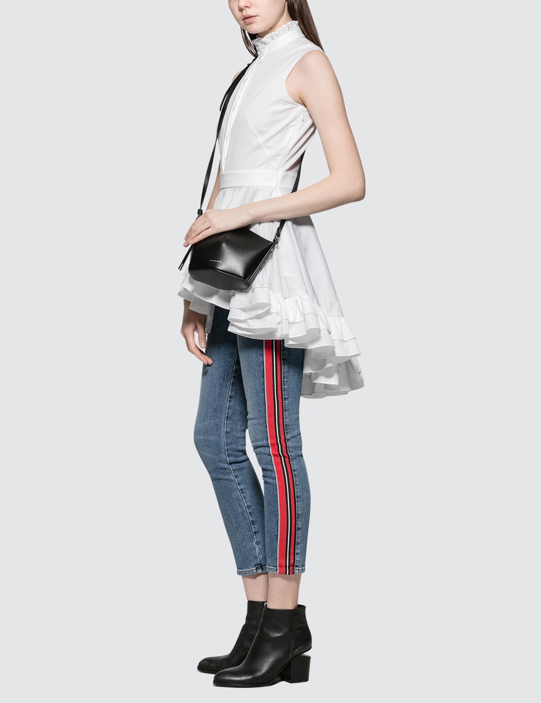 Alexander McQueen - Ruff Sleeve Poplin Shirt | HBX - HYPEBEAST 為您搜羅全球潮流時尚品牌