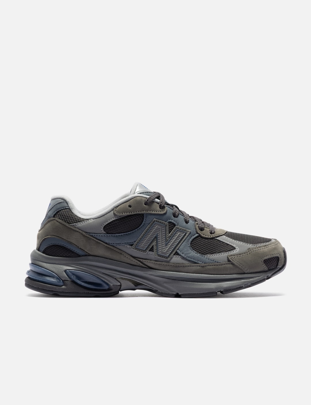 New Balance 2010 - Cushioned runner with ABZORB midsole & stability ...