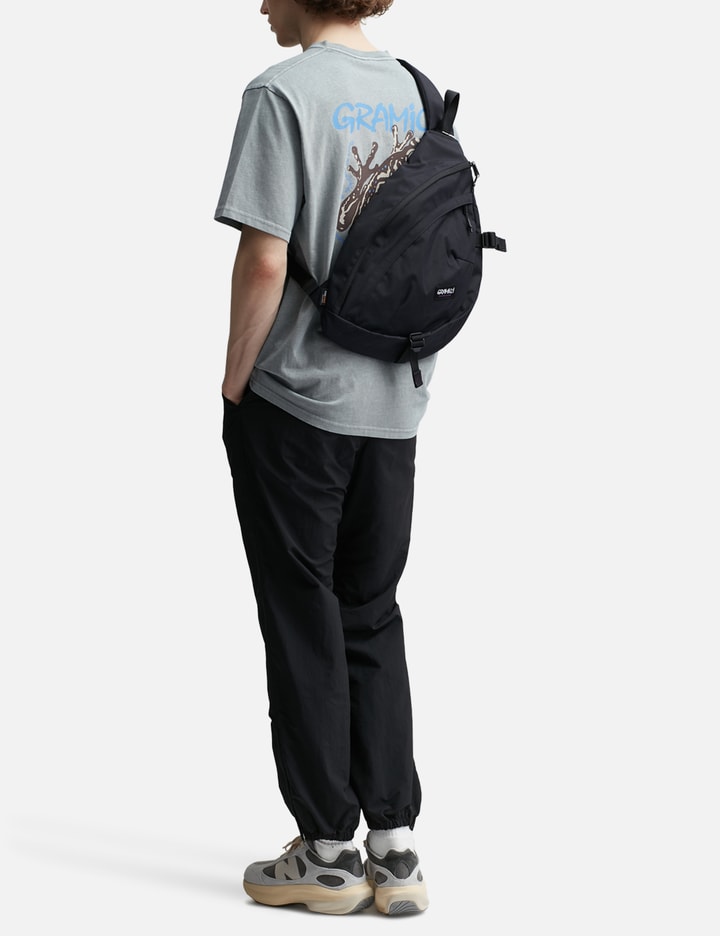 Gramicci - Cordura Sling Bag | HBX - HYPEBEAST 為您搜羅全球潮流時尚品牌