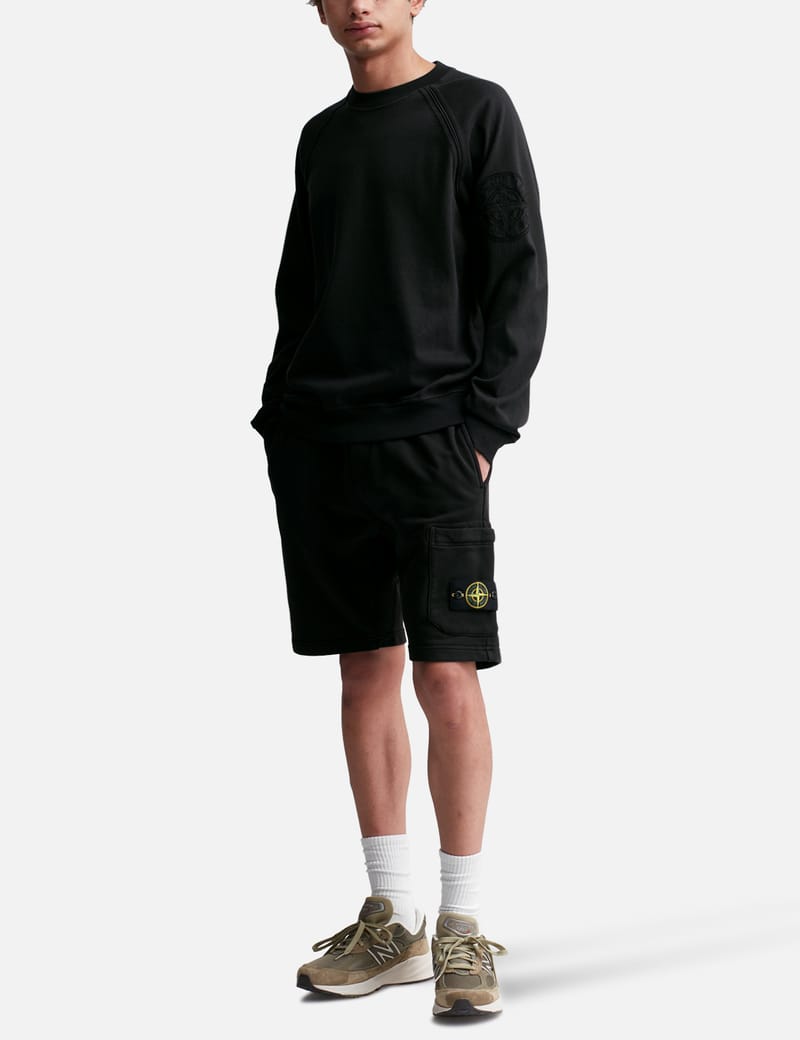 Stone Island - CREWNECK SWEATSHIRT | HBX - Globally Curated Stone Island - CREWNECK SWEATSHIRT | HBX - Globally Curated