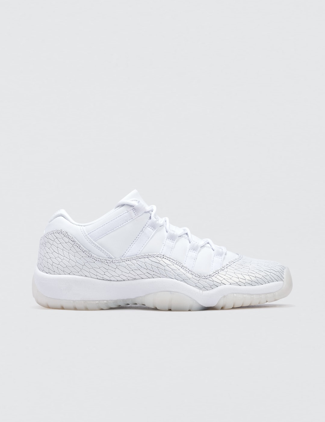 Jordan Brand - Air Jordan 11 Retro Low PR HC | HBX - HYPEBEAST 為您搜羅全球潮流時尚品牌