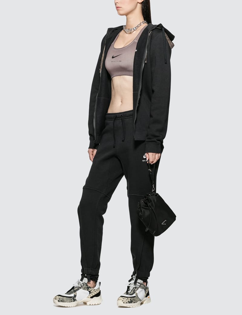 1017 ALYX 9SM - Nike Zip Hoodie | HBX - Globally Curated 1017 ALYX 9SM - Nike Zip Hoodie | HBX - Globally Curated
