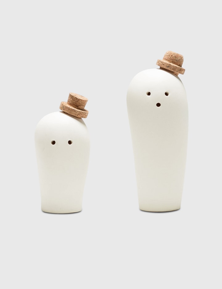 Fisura - Ghost Salt & Pepper Shaker | HBX