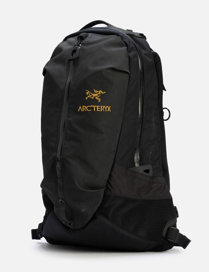 Arc'teryx ARRO 22L Backpack - Pre-owned, fair condition, black, visible ...