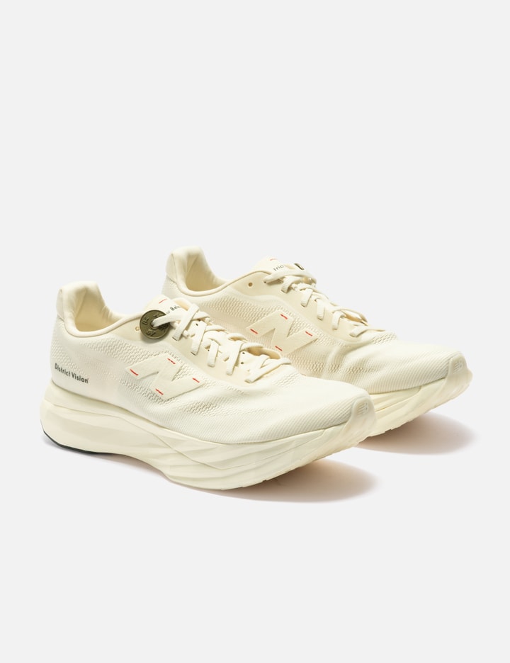 New Balance District Vision x New Balance SC Elite V5 - Ultra-légère ...