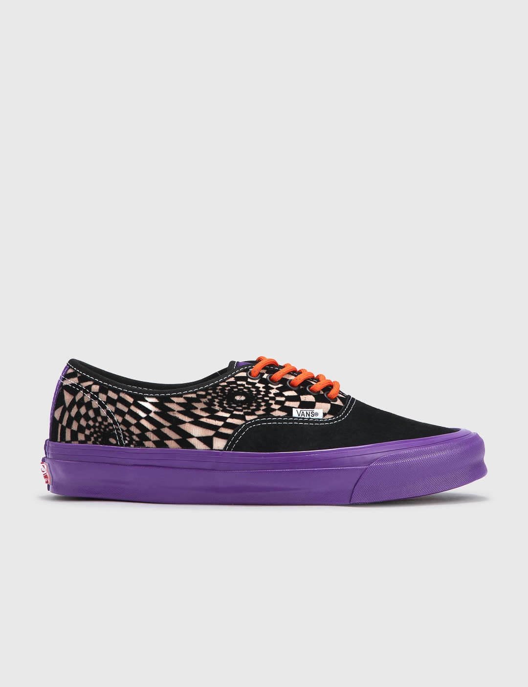 Vans - VANS X PERKS AND MINI OG AUTHENTIC LX | HBX - HYPEBEAST 為您搜羅全球潮流時尚品牌