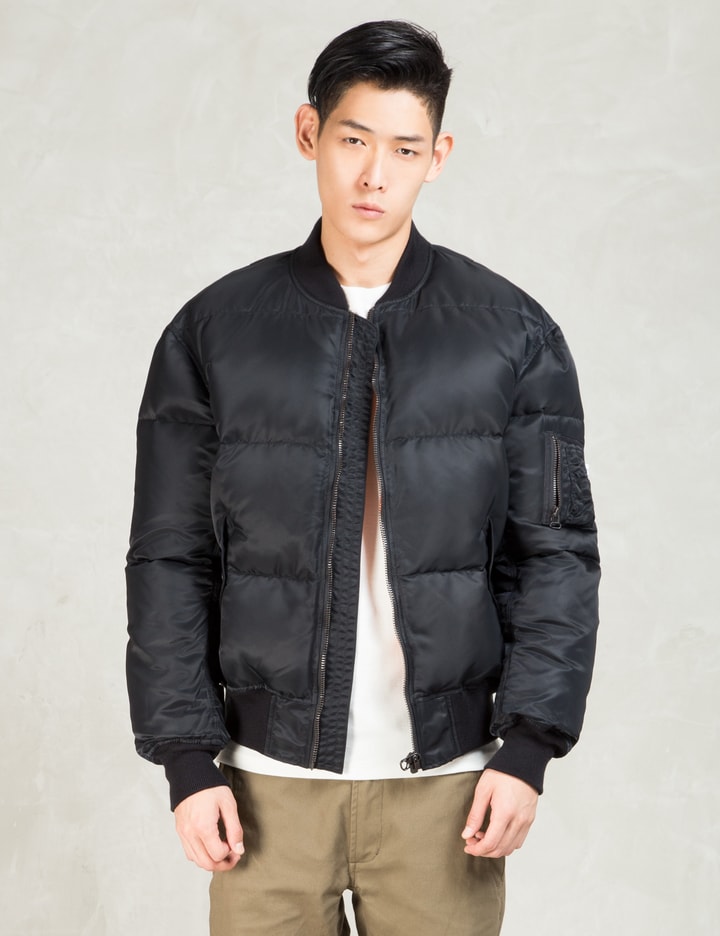 Facetasm - Black Ma-1 Bomber Down Jacket | HBX - HYPEBEAST 為您搜羅全球潮流時尚品牌
