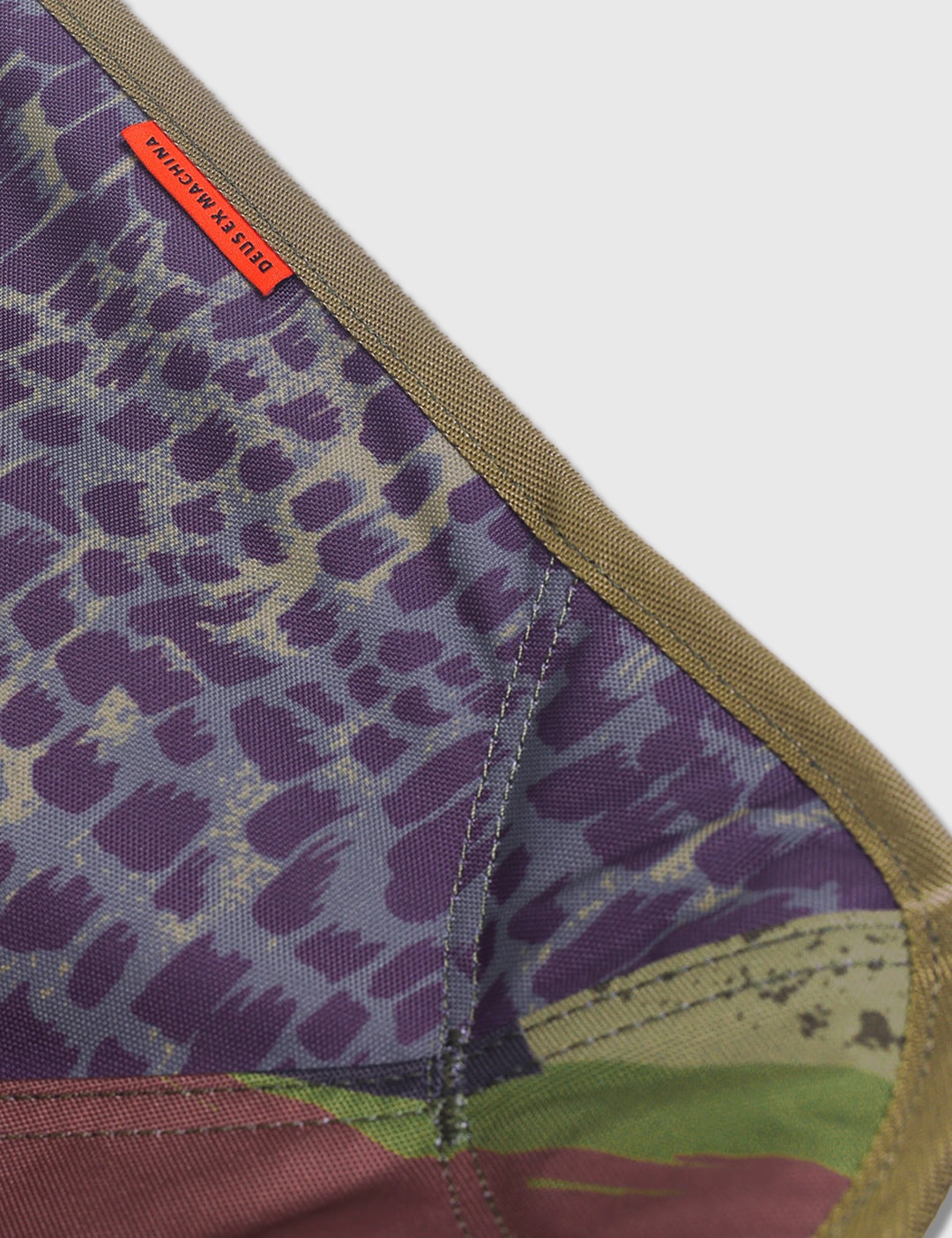 Helinox - Deus x Helinox タクティカル チェア | HBX - ハイプビースト(Hypebeast)が厳選した ...