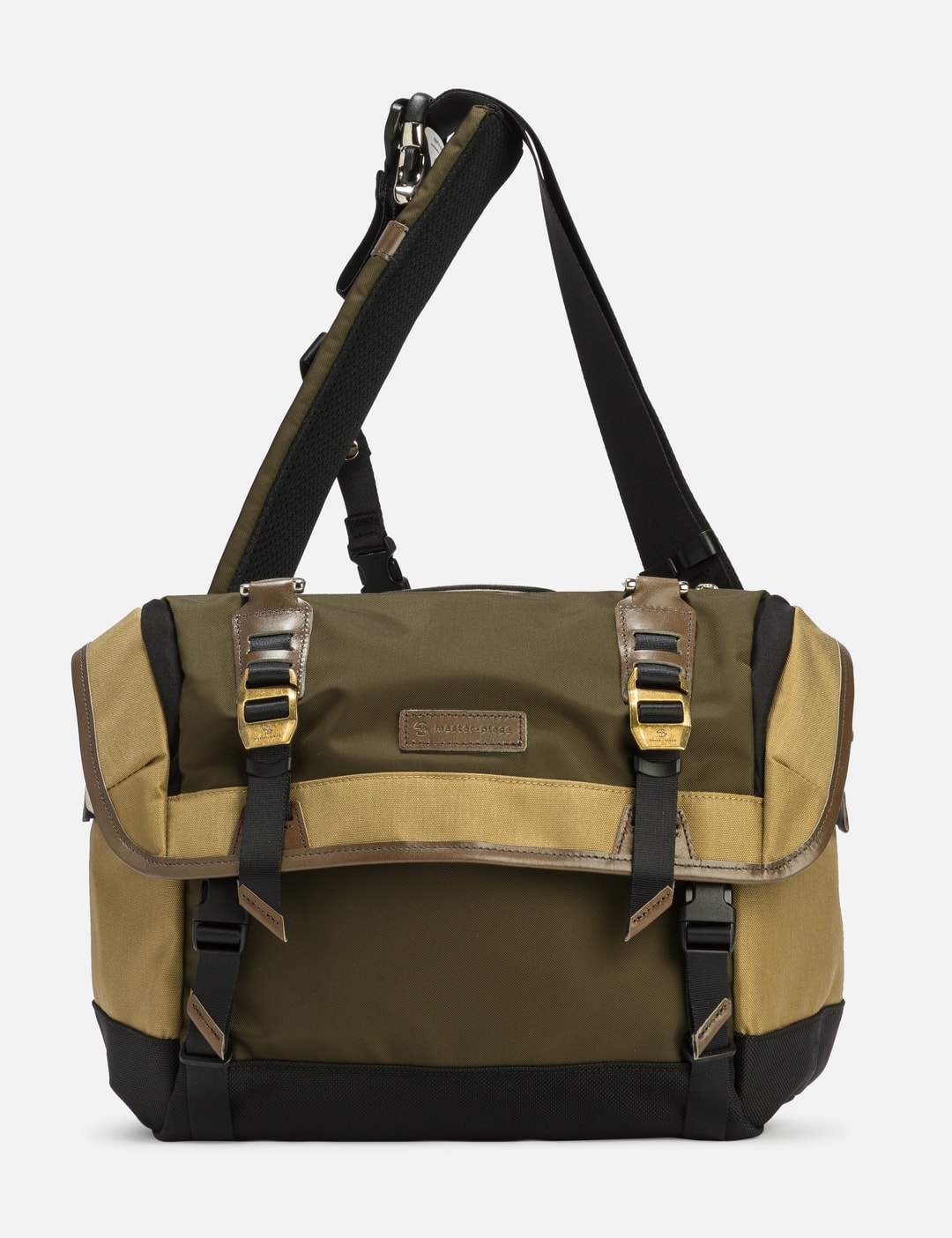 Master Piece - potential messenger bag No.01756-v3 | HBX - HYPEBEAST 為您 ...