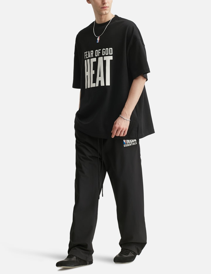 Fear of God Essentials Heat 90s T-Shirt - Édition NBA Miami oversize ...