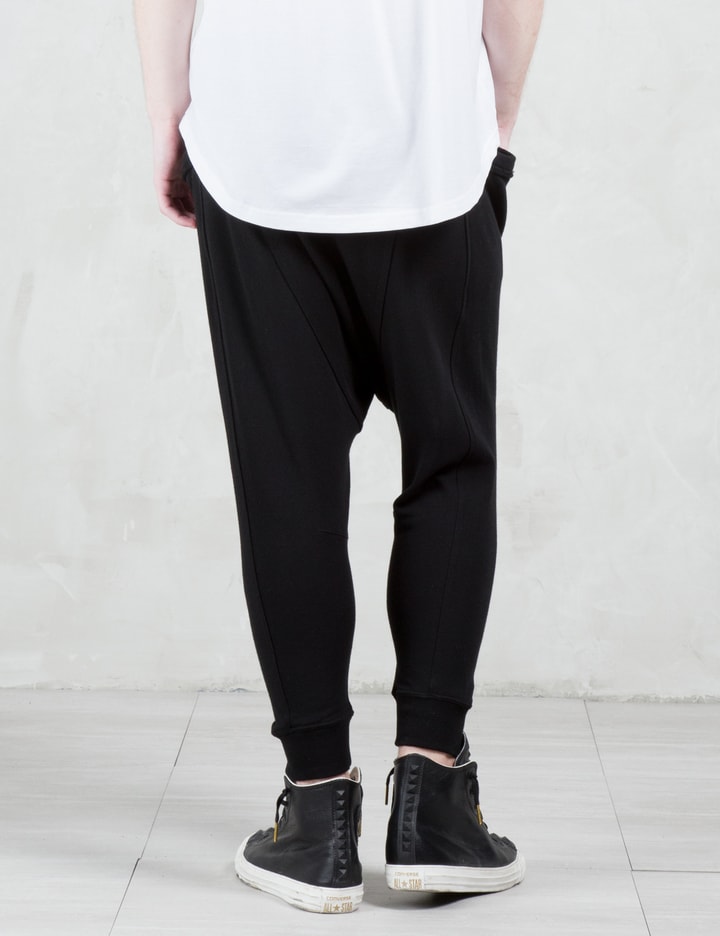 Roen - Crystal Skull Sweat Pants | HBX - HYPEBEAST 為您搜羅全球潮流時尚品牌