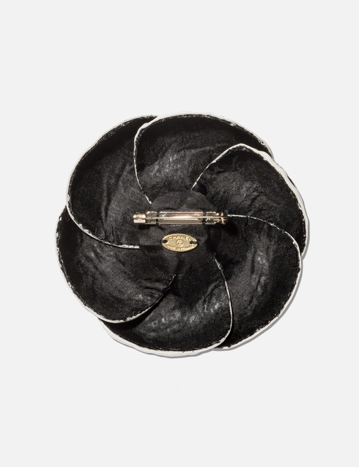 Chanel - CHANEL FLORAL BROCHE | HBX