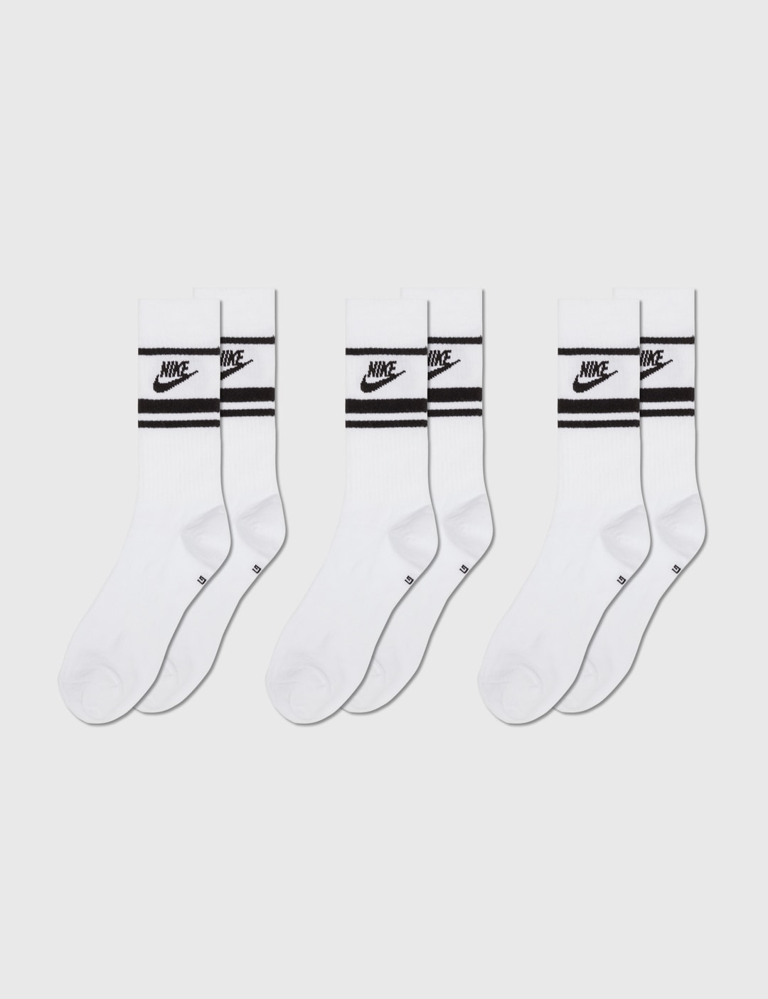 Nike - NSW EVERYDAY ESSENTIAL SOCKS | HBX - Globally Curated Fashion ...