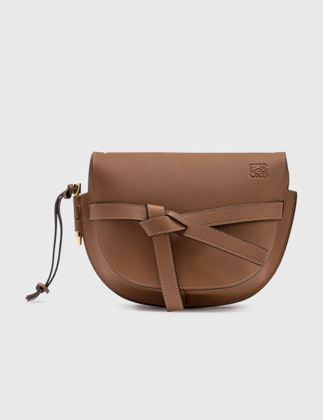 Loewe - Small Gate Bag | HBX - HYPEBEAST 為您搜羅全球潮流時尚品牌